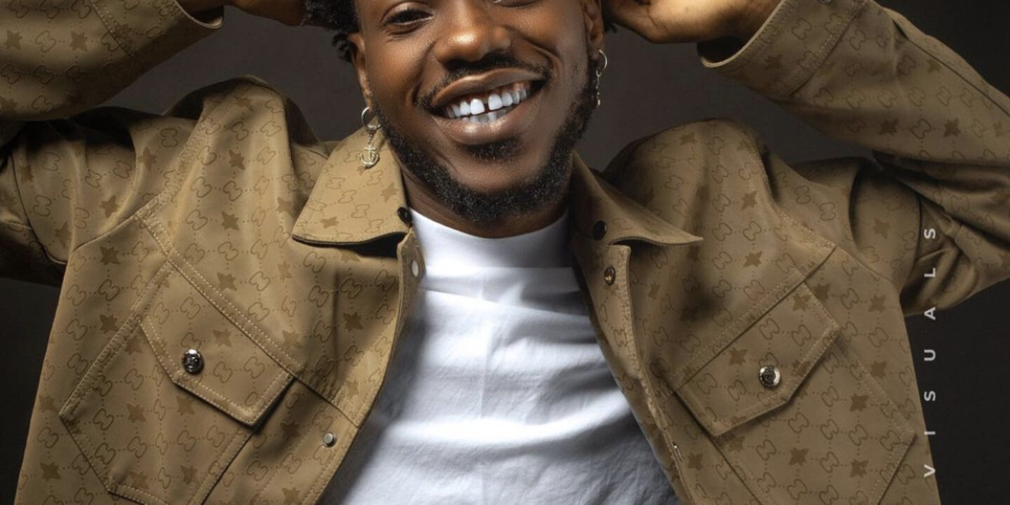 Official Lyrics to 'I Pray' by Davolee | Notjustok