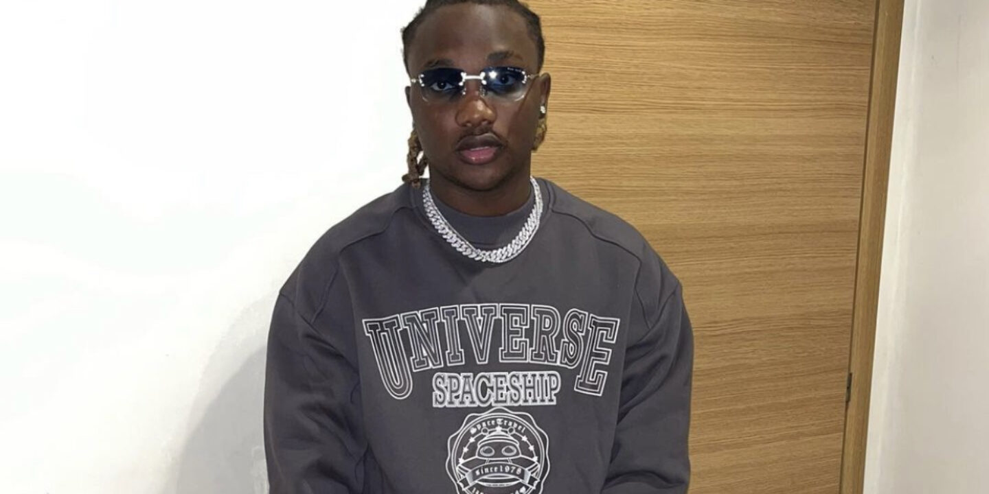 On Colos Lyrics by HotKid | Notjustok