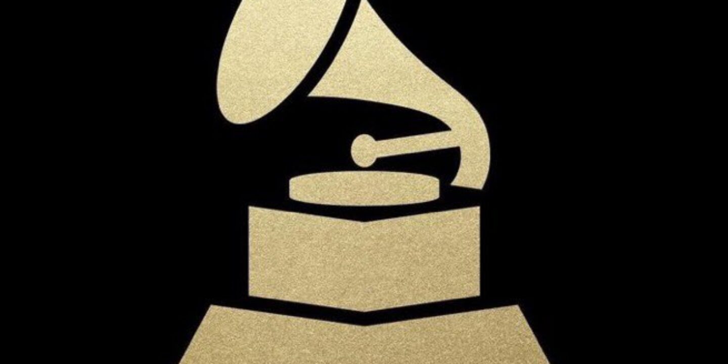 AI-generated Drake and The Weekend song 'Heart on My Sleeve' struck out ...