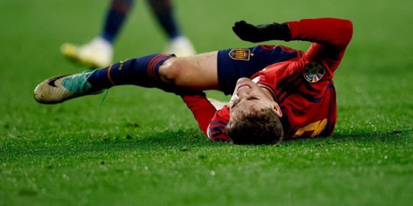 Barcelona release an official statement on Gavi's injury