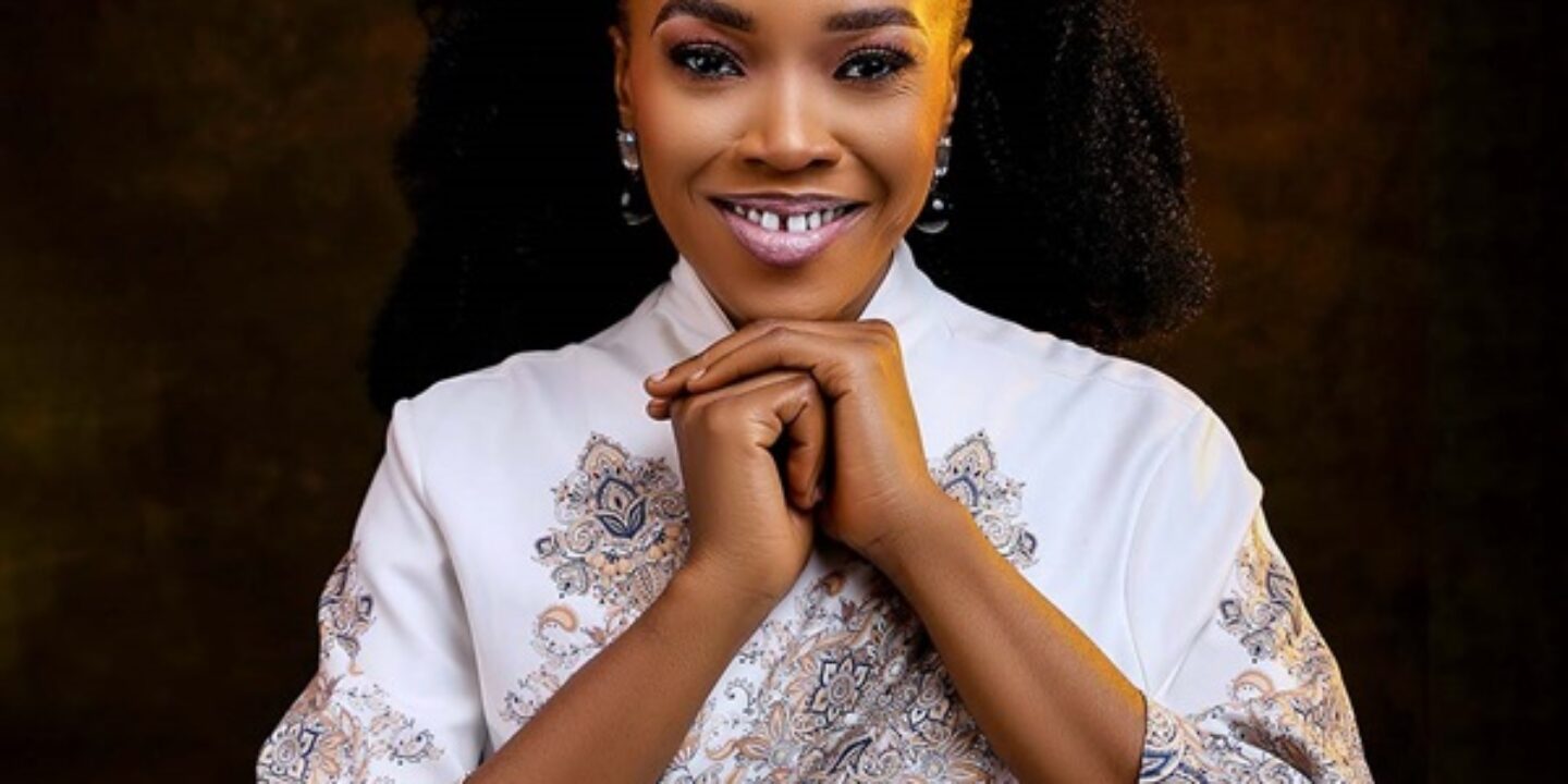 Igbega Lyrics by Esther Oji | Notjustok