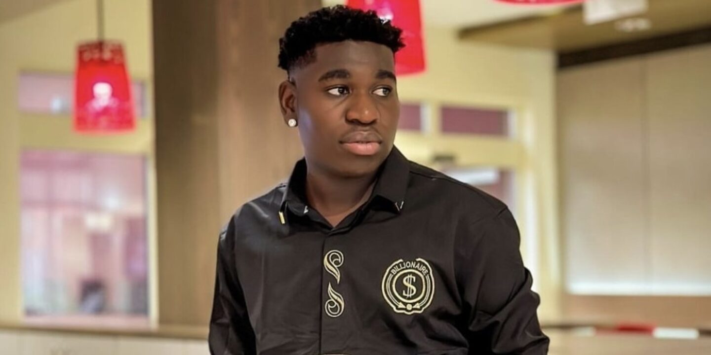 Update Lyrics by Serilin | Notjustok