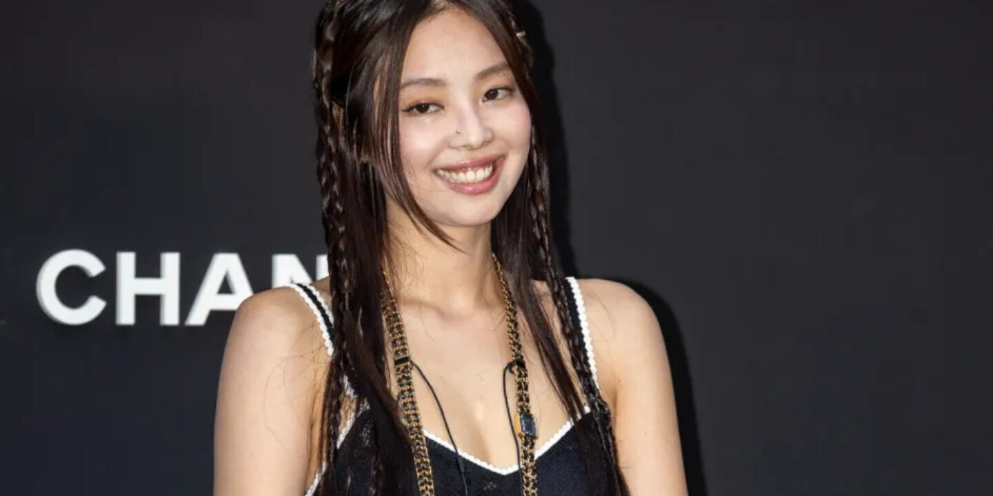 Mantra Lyrics by Jennie (of Blackpink) | Notjustok