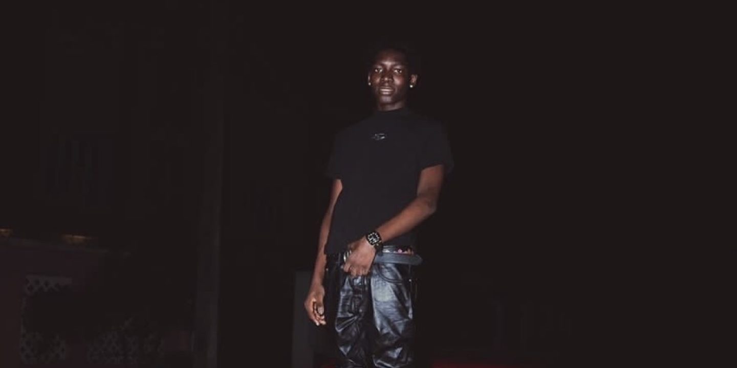 17 Lyrics by Muyeez | Notjustok